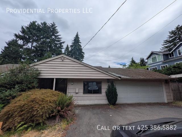 2 BR, 1 BA Apartment 714 100th Ave SE, Bellevue, WA 98004