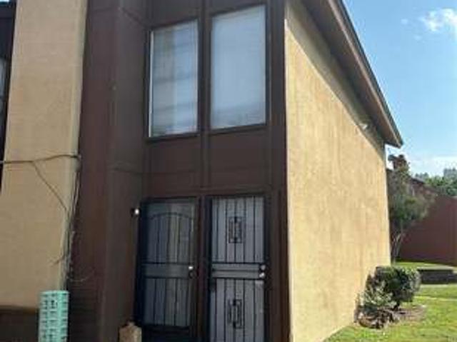2 BR, 1 BA Apartment 7152 Fair Oaks Ave, Dallas, TX 75231