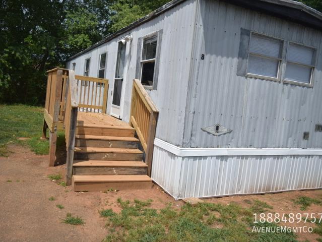2 BR, 1 BA Apartment 715 23rd Street NW, Hickory, NC 28601