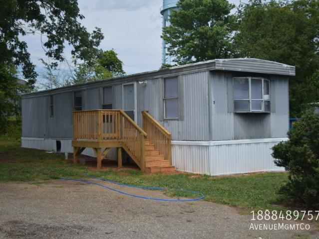 2 BR, 1 BA Apartment 715 23rd Street NW, Hickory, NC 28601