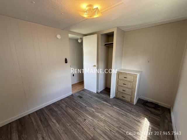 2 BR, 1 BA Apartment 715 College Ave, Old Town, ME 04468