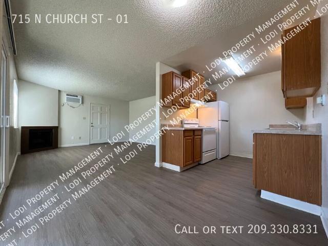 2 BR, 1 BA Apartment 715 N CHURCH ST, LODI, CA 95240