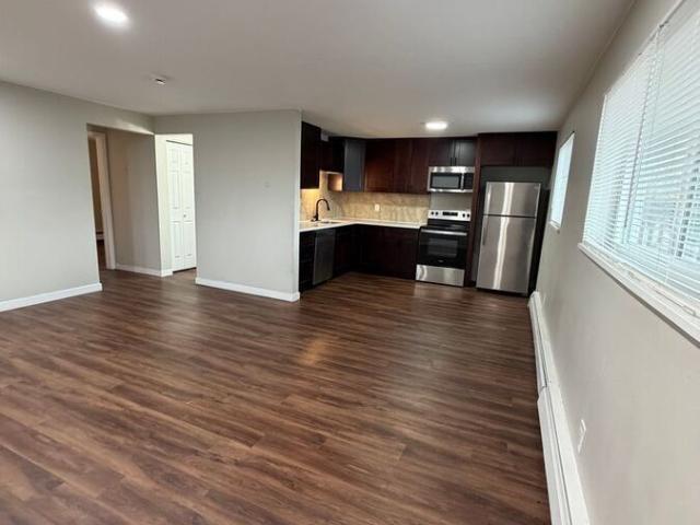 2 BR, 1 BA Apartment 7171 W 10th Ave, Lakewood, CO 80214