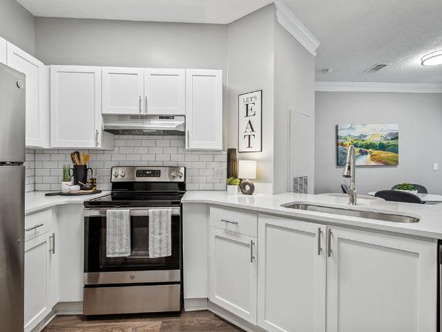 2 BR, 1 BA Apartment 7200 Peachtree Dunwoody Rd Unit 110, Atlanta, GA 30328