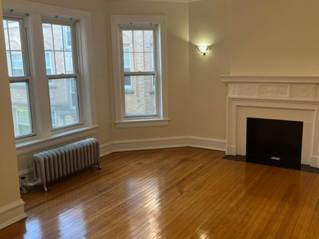 2 BR, 1 BA Apartment 720A Hinman, Evanston, IL 60202