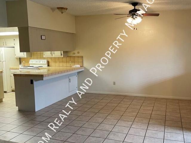 2 BR, 1 BA Apartment 7213 Quailwood Drive, Bakersfield, CA 93309
