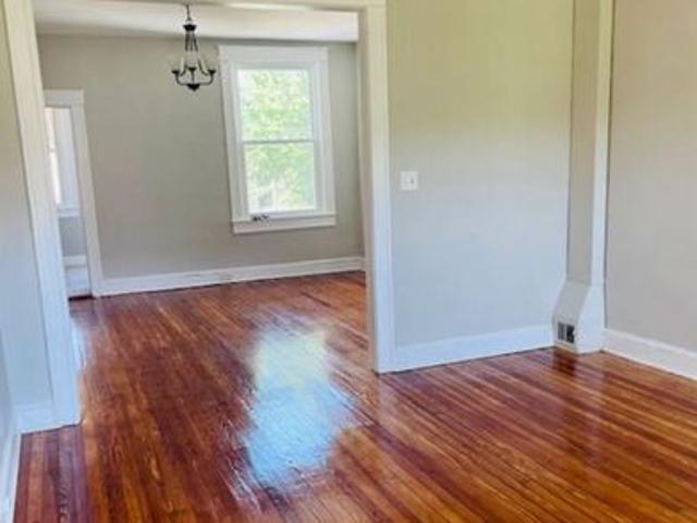 2 BR, 1 BA Apartment 721 East 36th Street, Baltimore, MD 21218
