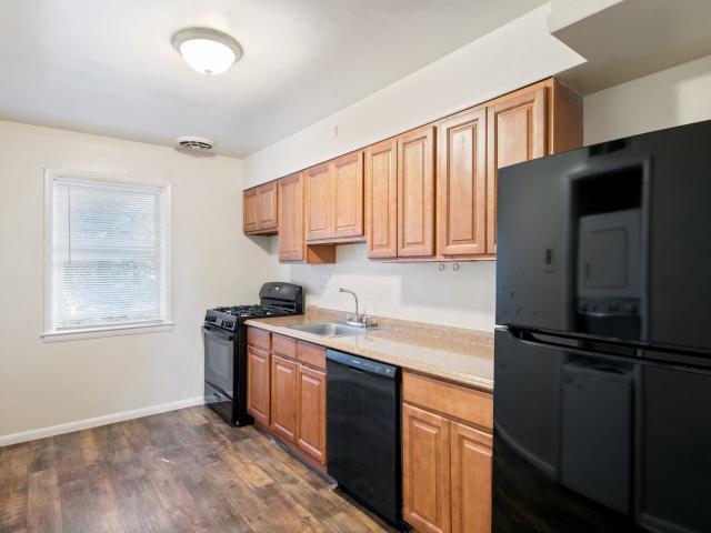 2 BR, 1 BA Apartment 7220 Park Heights Ave Unit 7228 C, Pikesville, MD 21208