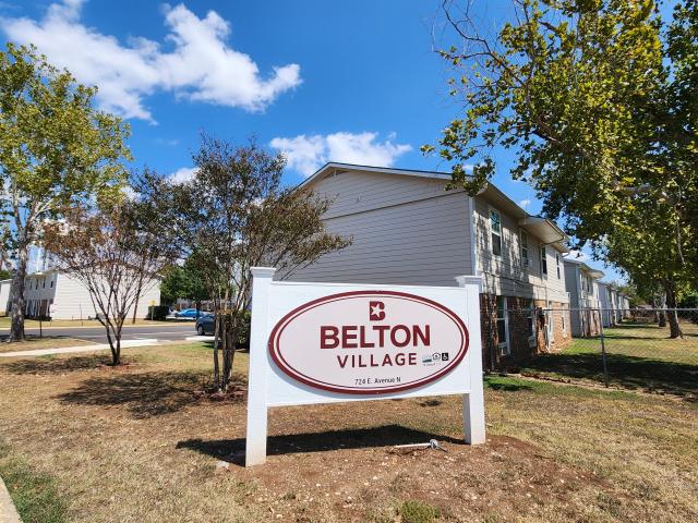 2 BR, 1 BA Apartment 724 E. Avenue N, Belton, TX 76513