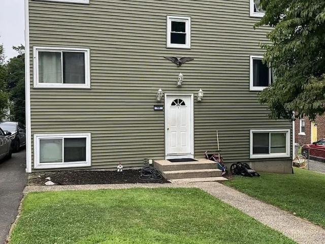 2 BR, 1 BA Apartment 72 Colony Street, Bristol, CT 06010