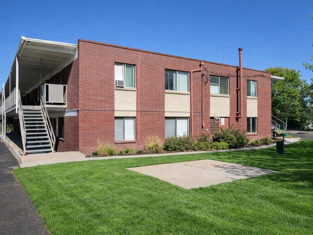 2 BR, 1 BA Apartment 7300 West 10th Avenue, Lakewood, CO 80214