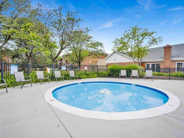 2 BR, 1 BA Apartment 732 Bluff Street Unit 748 101, Carol Stream, IL 60188