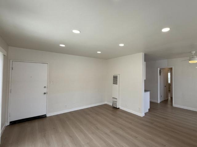 2 BR, 1 BA Apartment 7339 Woodman Ave, Van Nuys, CA 91405