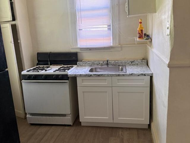 2 BR, 1 BA Apartment 7 Monroe St, Unit 3A, Mount Vernon, NY 10550