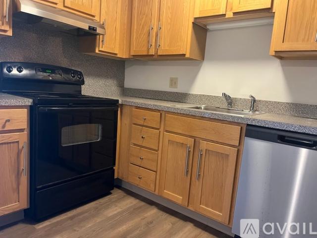 2 BR, 1 BA Apartment 7 Stedman Road, Lexington, MA 02421