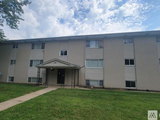 2 BR, 1 BA Apartment 841 Silver Meadows Blvd, Unit 202, Kent, OH 44240