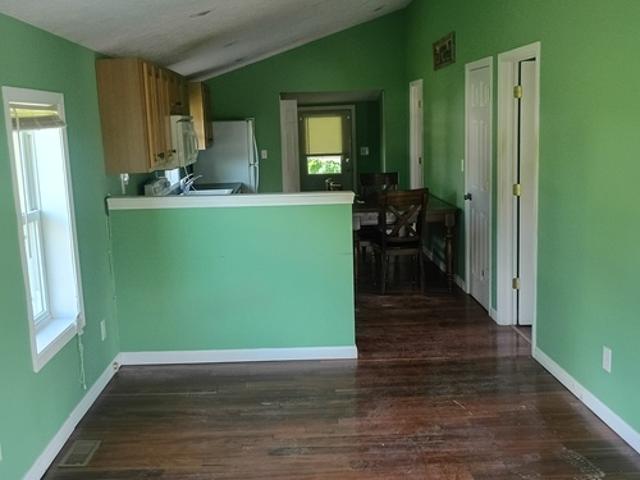 2 BR, 1 BA Apartment 847 Johnstown Rd, East Freedom, PA 16637