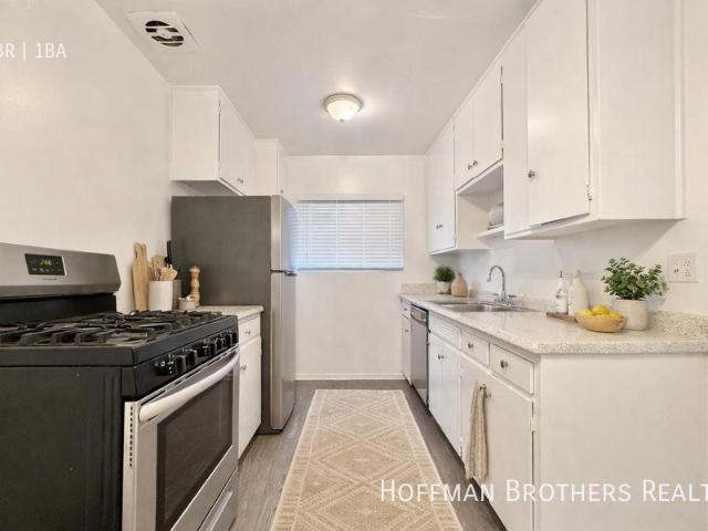 2 BR, 1 BA Apartment 845 Victor Ave, Inglewood, CA 90302