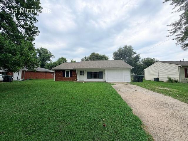 2 BR, 1 BA Apartment 845 Middle Dr New Whiteland, IN 46184