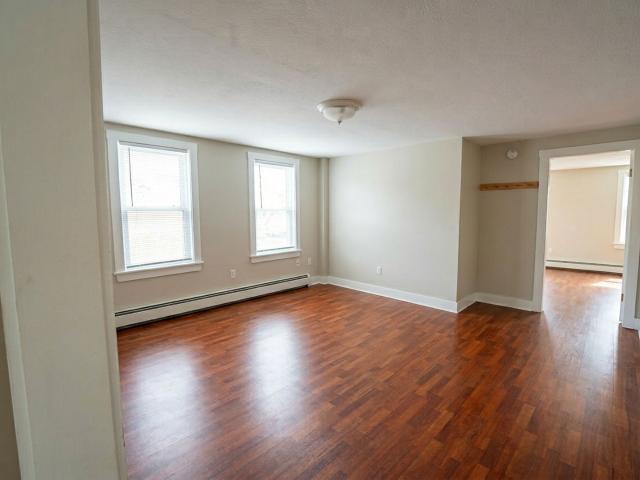 2 BR, 1 BA Apartment 84 Birch Street, Biddeford, ME 04005