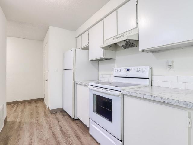 2 BR, 1 BA Apartment 850 Aaron Dr Unit 084, Richland, WA 99352