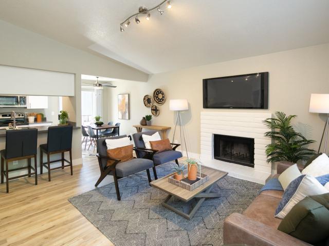 2 BR, 1 BA Apartment 8531 Mariners Drive Unit 67, Stockton, CA 95219