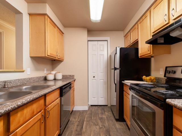 2 BR, 1 BA Apartment 8640 Southeast Causey Avenue Unit H105, Happy Valley, OR 97086