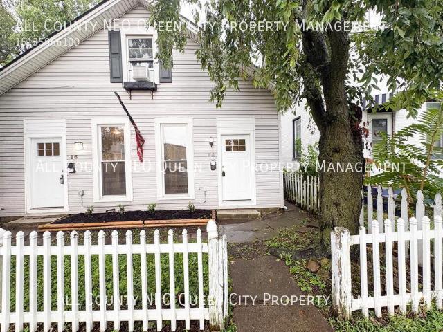 2 BR, 1 BA Apartment 86 Vine St, Dayton, OH 45409