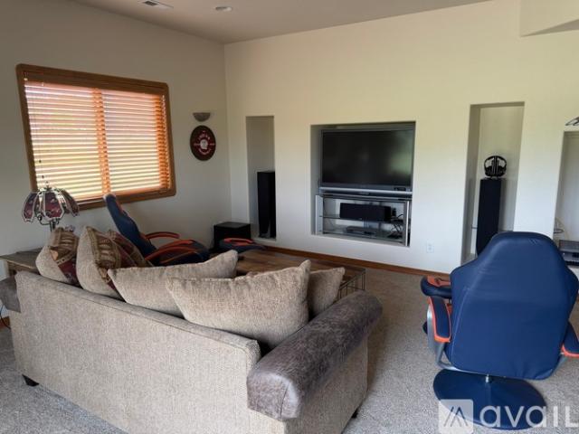 2 BR, 1 BA Apartment 870 Trumpeters Court East, Monument, CO 80132