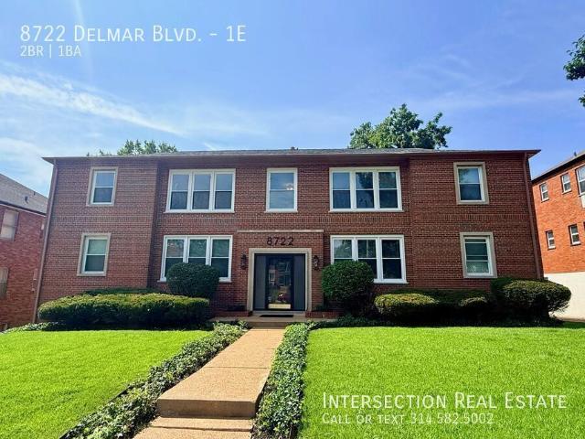 2 BR, 1 BA Apartment 8722 Delmar Blvd University City, MO 63124