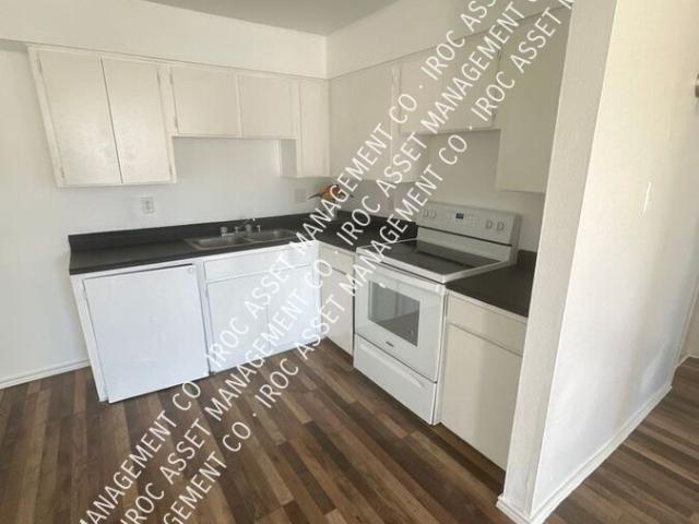 2 BR, 1 BA Apartment 8740 Gateway North Blvd, El Paso, TX 79904