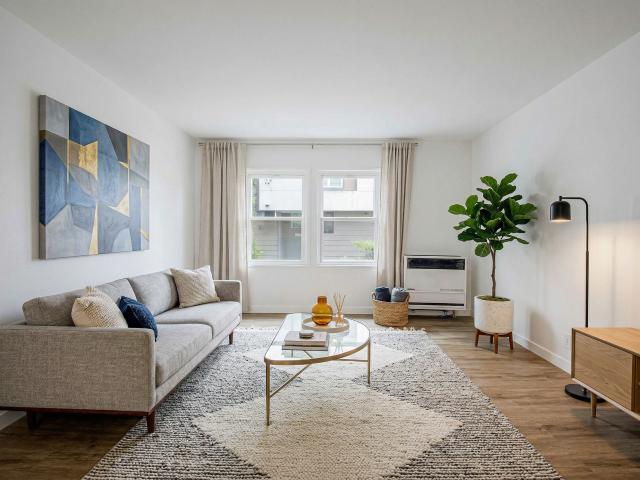 2 BR, 1 BA Apartment 8752 Belford Ave, Los Angeles, CA 90045