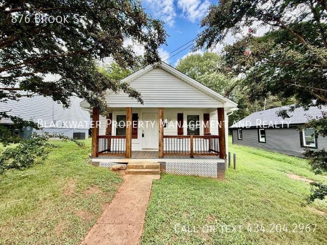 2 BR, 1 BA Apartment 876 Brook St, Lynchburg, VA 24501