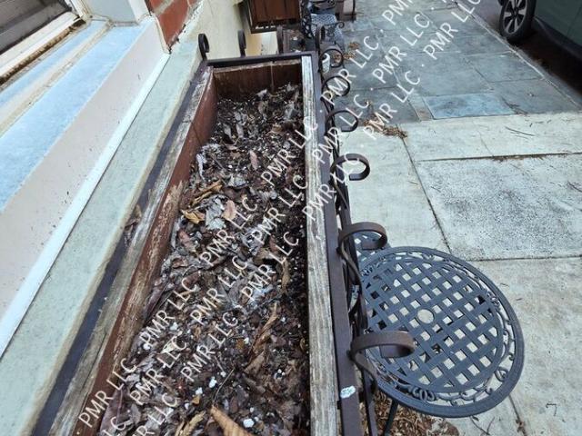 2 BR, 1 BA Apartment 878 N Taylor St, Philadelphia, PA 19130