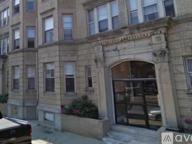 2 BR, 1 BA Apartment 883 Huntington Ave, Unit 3, Boston, MA 02115