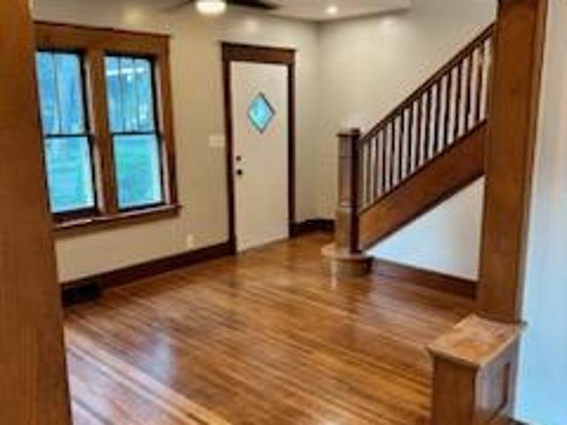 2 BR, 1 BA Apartment 8833 Pear Ave, Niagara Falls, NY 14304