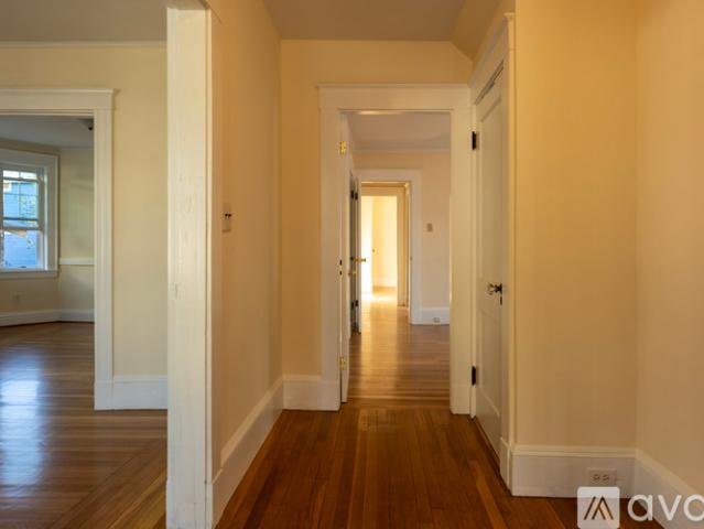 2 BR, 1 BA Apartment 89 Harnden Avenue, Unit Bottom Apartment, Watertown, MA 02472