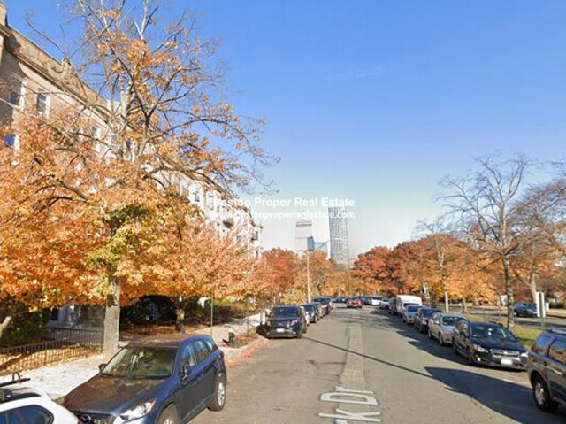 2 BR, 1 BA Apartment 89 Park Dr, Unit 2, Boston, MA 02215
