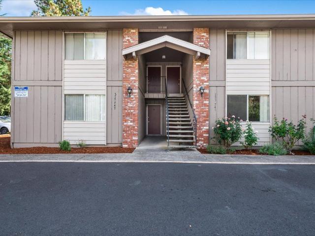 2 BR, 1 BA Apartment 803 Weeks Drive NE Unit 807, Salem, OR 97303