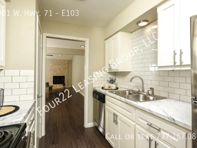 2 BR, 1 BA Apartment 8001 W. Hwy. 71, Austin, TX 78735