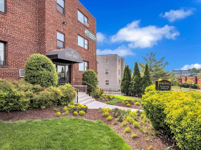 2 BR, 1 BA Apartment 8007 14th Ave, Suite 101 Unit 1408 202, Hyattsville, MD 20783