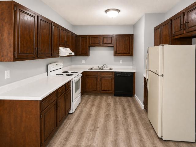 2 BR, 1 BA Apartment 800 W. Benton St Tomah, WI 54660