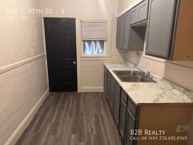2 BR, 1 BA Apartment 800 E. 95th St Cleveland, OH 44108