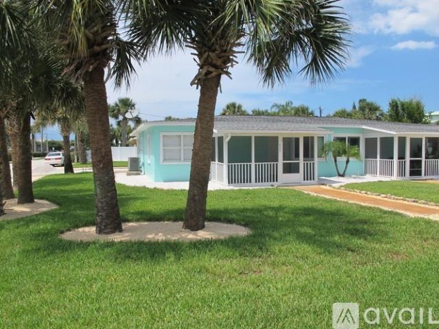 2 BR, 1 BA Apartment 800 Ocean Ave, New Smyrna Beach, FL 32169