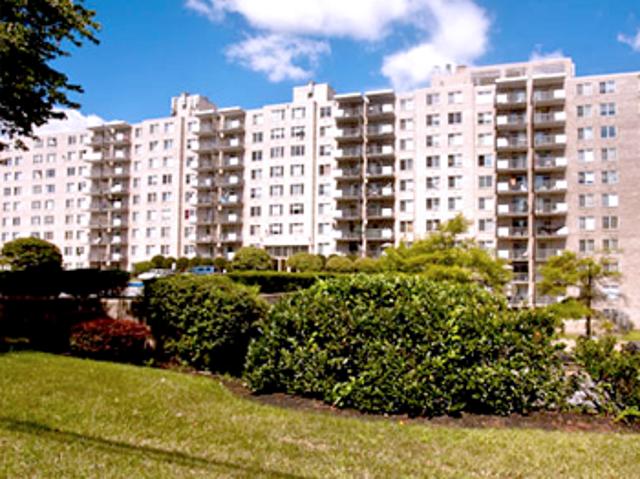 2 BR, 1 BA Apartment 800 Southern Ave. SE, Washington, DC 20032