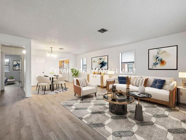 2 BR, 1 BA Apartment 801 N 17th Place, Rogers, AR 72756