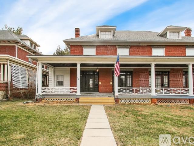 2 BR, 1 BA Apartment 804 Oak Hill Ave, Unit A, Hagerstown, MD 21742