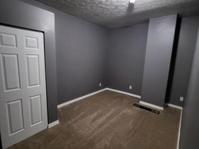 2 BR, 1 BA Apartment 806 Xenia Avenue, Dayton, OH 45410