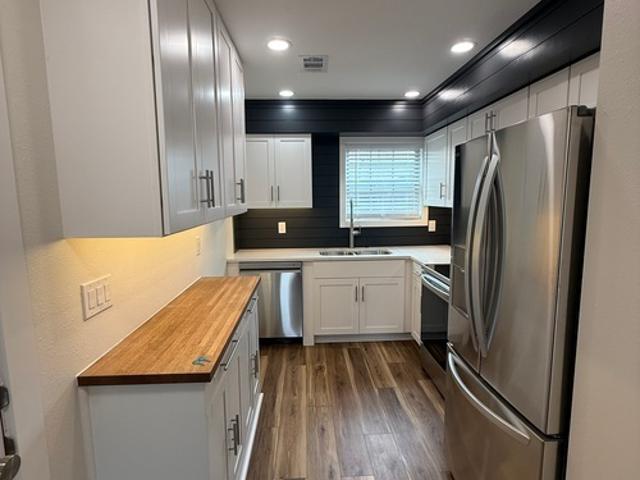 2 BR, 1 BA Apartment 806 N Jackson St, Spring Hill, KS 66083