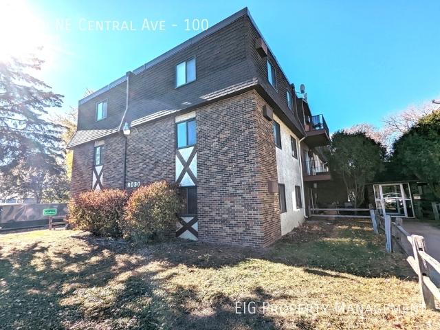 2 BR, 1 BA Apartment 8070 NE Central Ave, Spring Lake Park, MN 55432